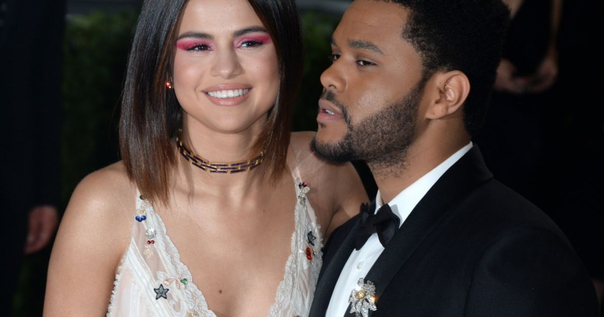 Selena Gomez et The Weeknd en couple : ils officialisent au Met Gala ...