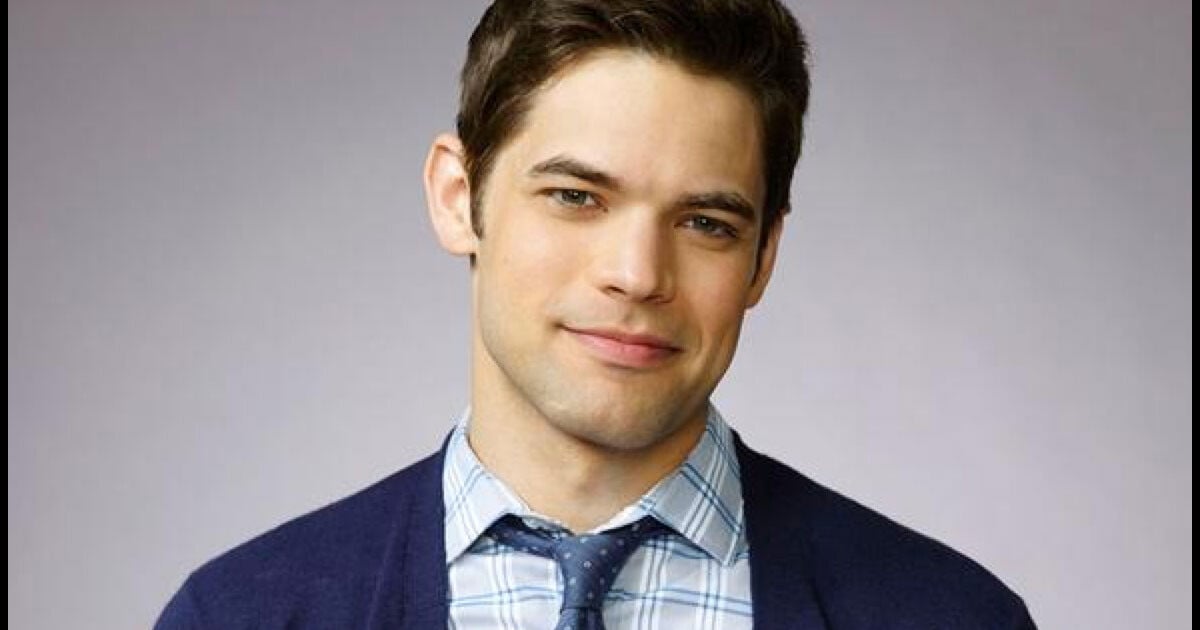 Supergirl saison 4 : Winn moins présent, Jeremy Jordan dévoile les ...