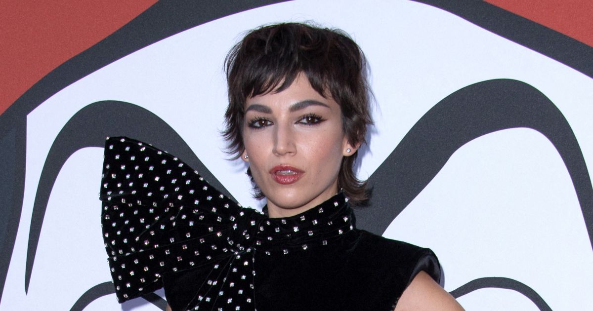 La Casa de papel saison 3 : Ursula Corbero sur le tapis rouge de l'AVP ...