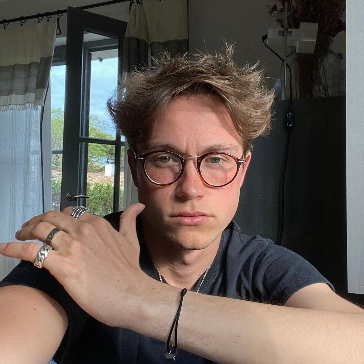 Photo : Sundy Jules : zoom sur le YouTubeur qui est aussi chanteur ...