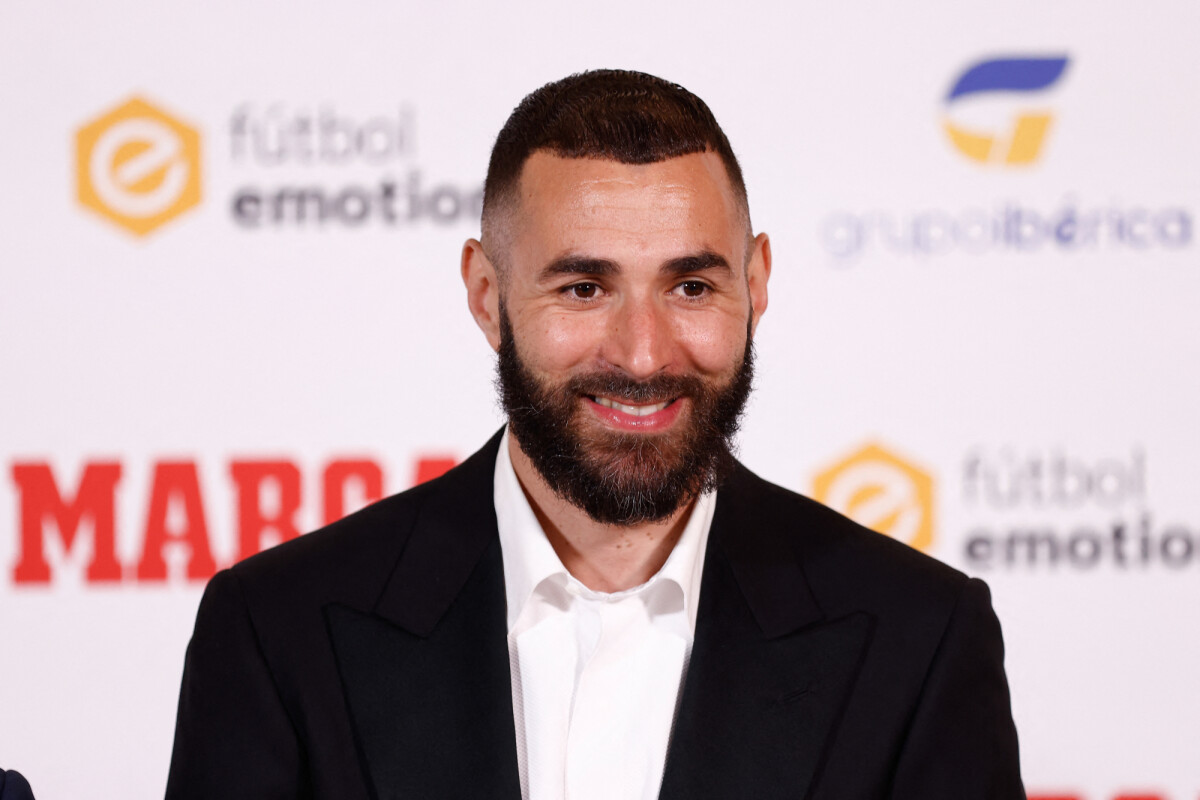 Photo : Karim Benzema reçoit le prix Marca Leyenda au Casino de Madrid ...