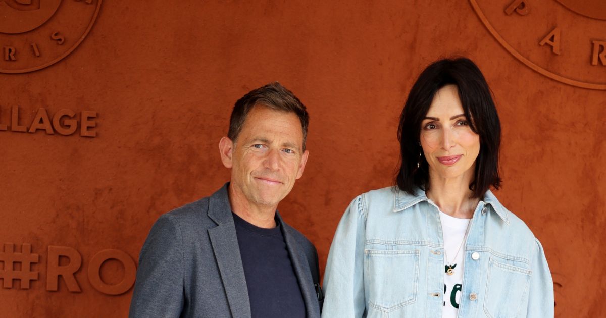 Daniel Riolo et sa compagne Géraldine Maillet au village lors des Internationaux de France de ...