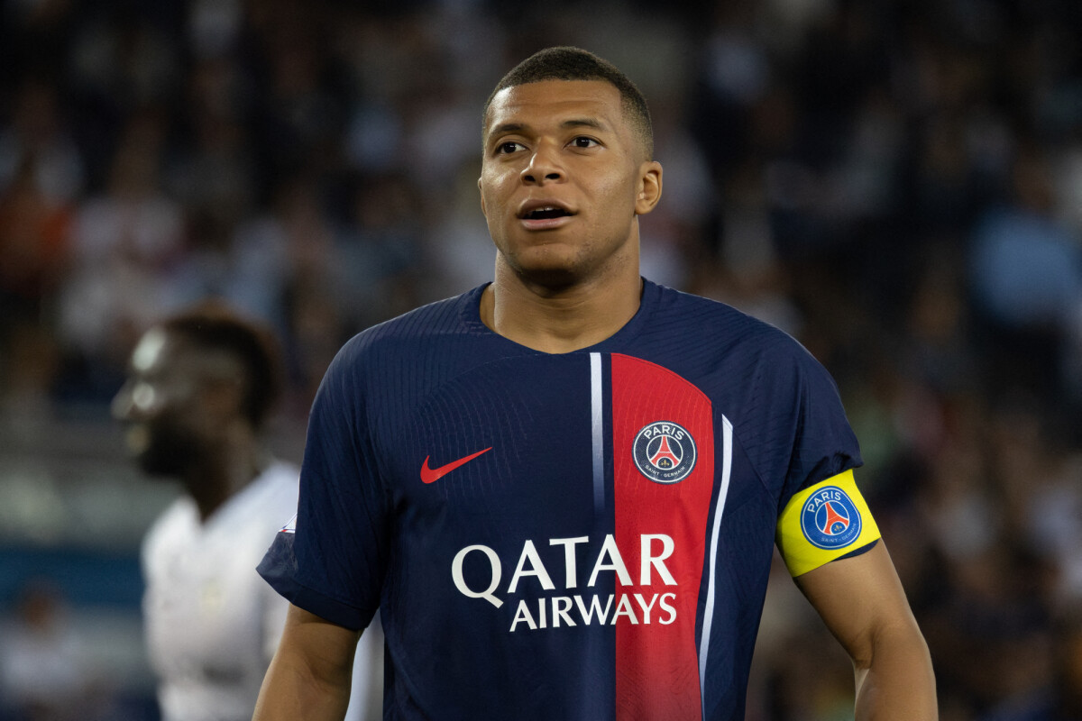 Photo : Kylian Mbappe face à Clermont Foot 63 le 3 juin 2023. Photo by ...