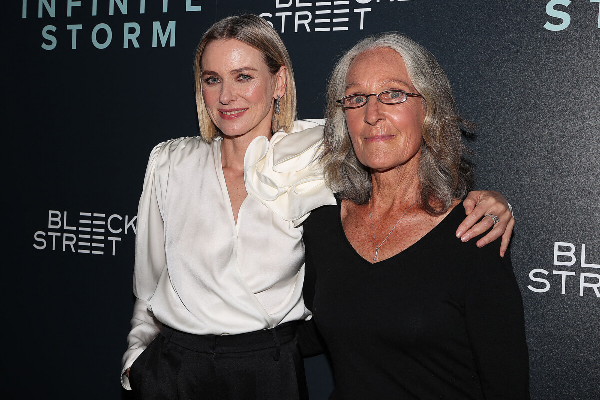 Photo : Naomi Watts et la vraie Pam Bales lors d'une avant-première de ...