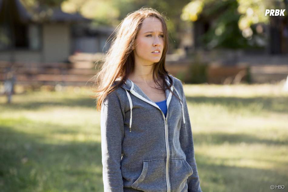 True Blood saison 7, épisode 7 : Anna Camp (Sarah Newlin) sur une photo ...