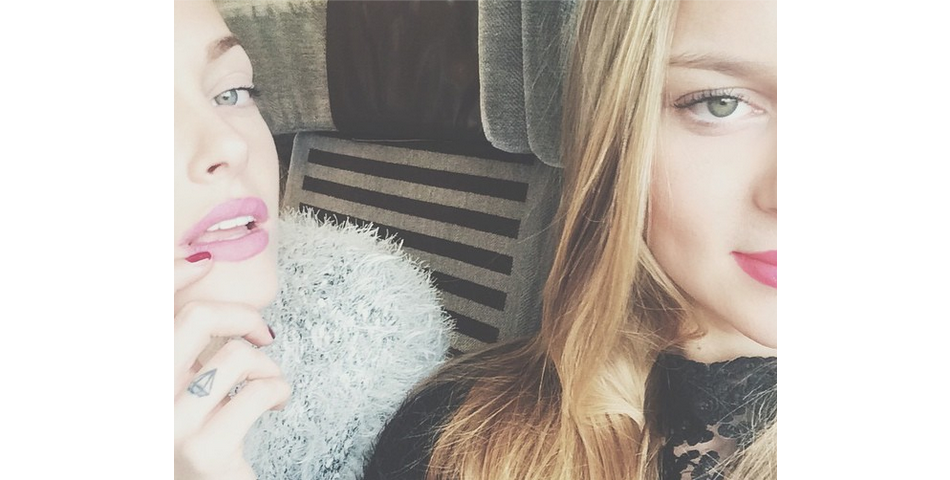 Caroline Receveur : selfie avec sa soeur Mathilde postée sur Instagram ...