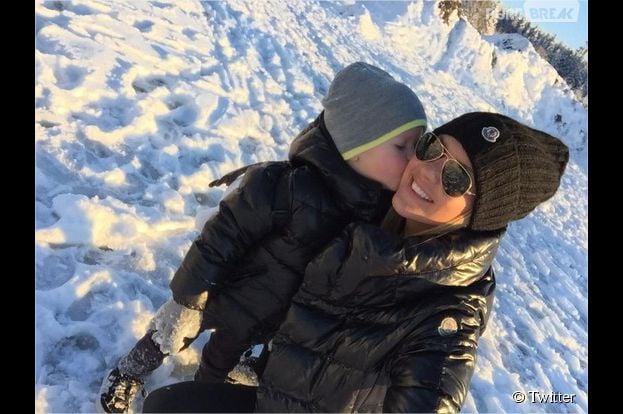 Amélie Neten et son fils Hugo : vacances complices à la neige - Purebreak