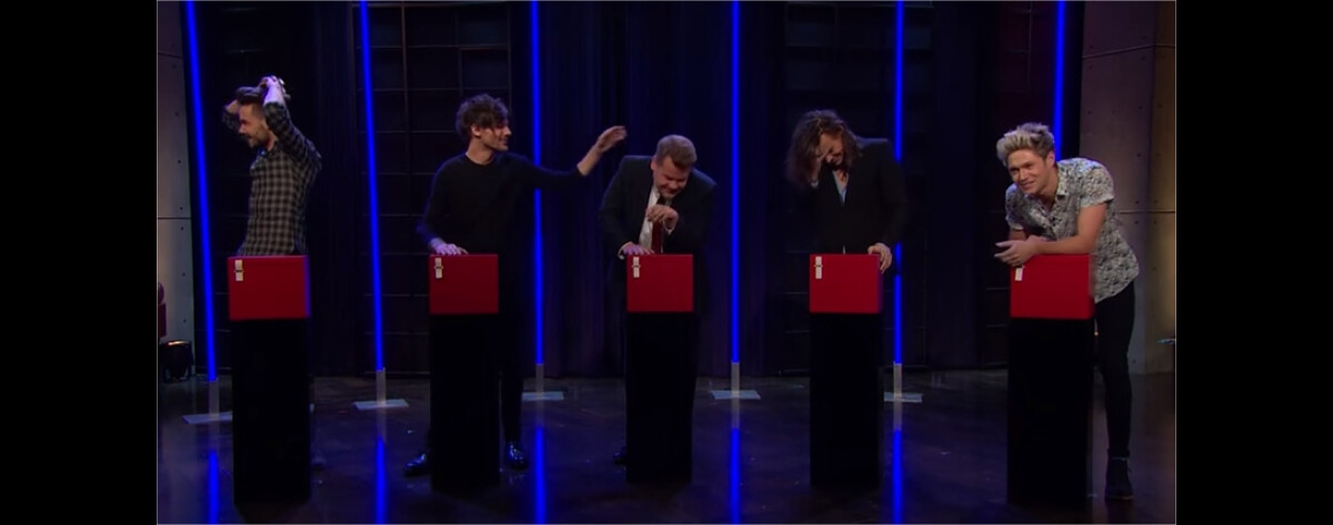Photo : One Direction pendant le jeu Tattoo Roulette avec James Corden ...