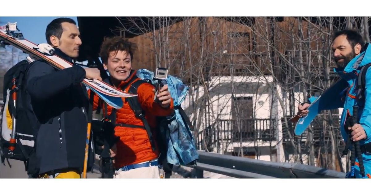 Tout là-haut : Kev Adams, YouTubeur/snowboarder spectaculaire dans le ...