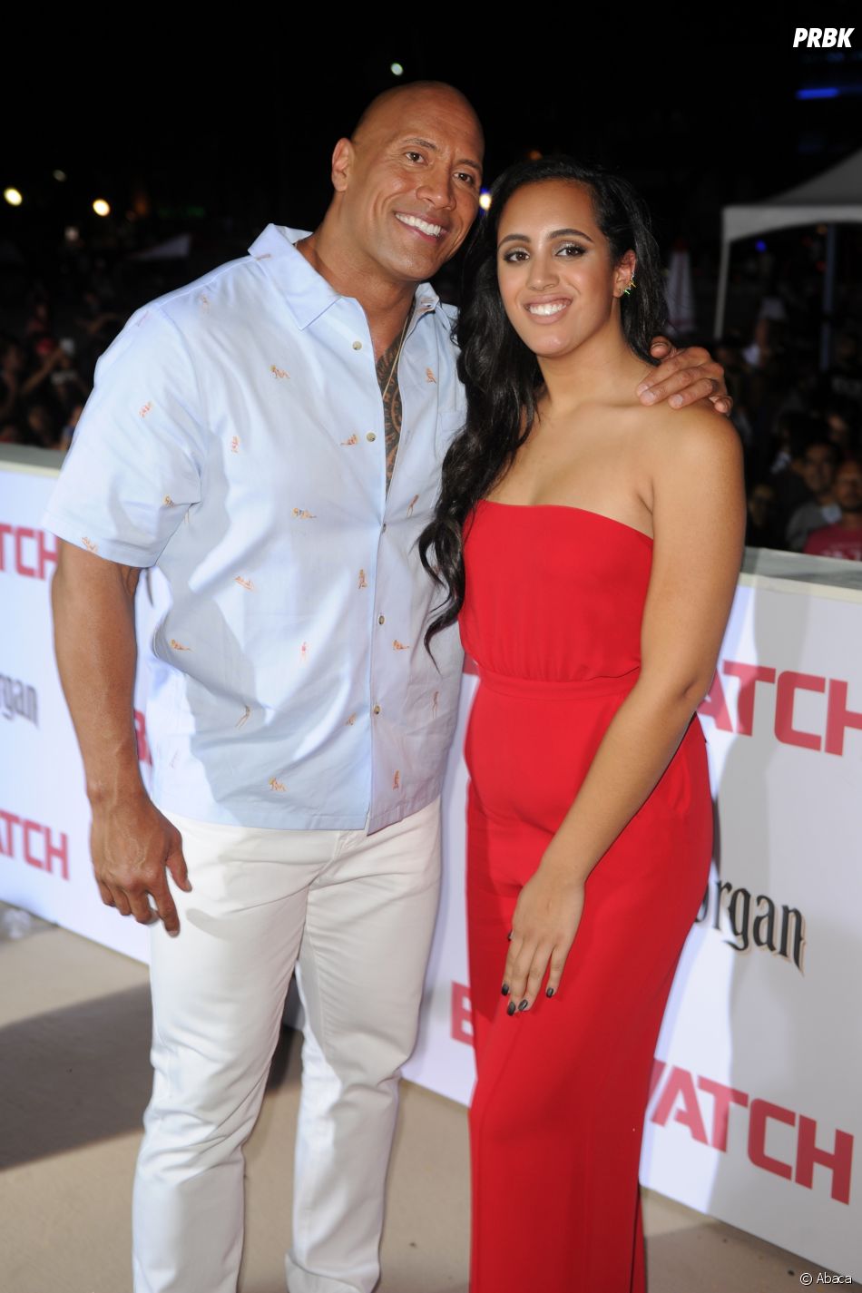 Dwayne Johnson pose avec sa première fille Simone - Purebreak