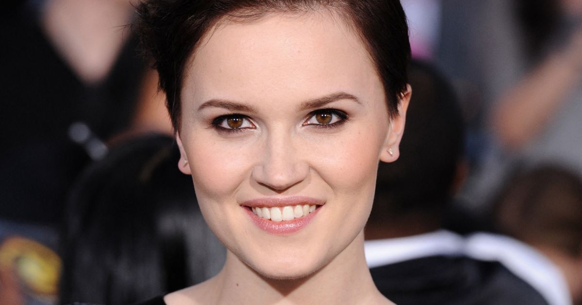Veronica Roth : après Divergente, son nouveau roman Chosen Ones adapté ...