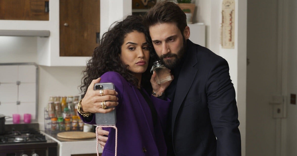 Plan coeur saison 3 : Guillaume Labbé (Maxime) à l'aise avec les scènes nudité, "je n'ai jamais ...