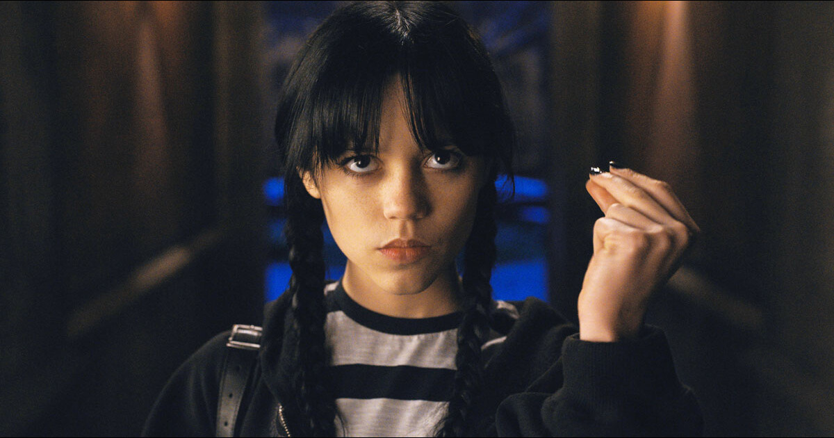 Netflix : Mercredi en couple avec sa pote Enid dans la saison 2 ? Emma Myers a un vrai avis sur ...