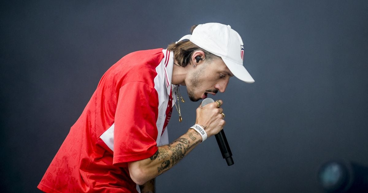 Le rappeur belge Roméo Elvis sur la scène de la combe. - Purebreak