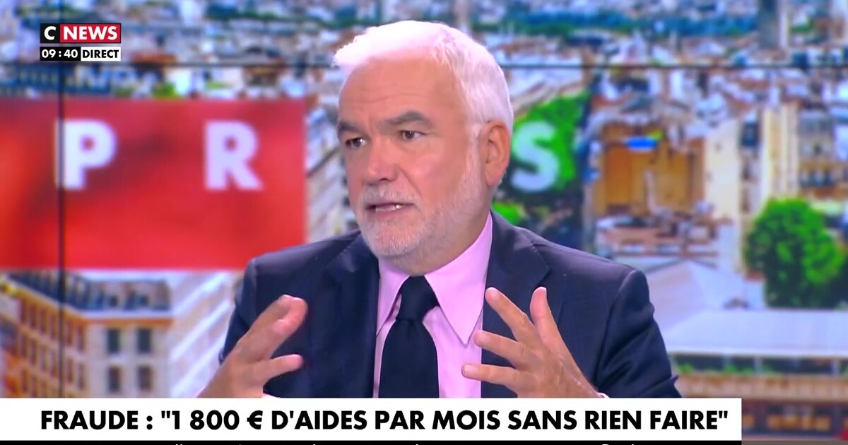 "1800 euros par mois sans rien faire" : un Youtubeur se vante de ...