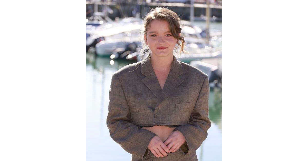 No web - Axelle Dodier ICI TOUT COMMENCE TF1 Le festival de fiction TV ...