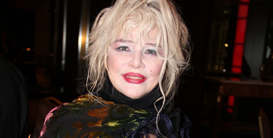 Armande Altai - Vente aux encheres de 5 lots, qui ont rapporte 7300 ...