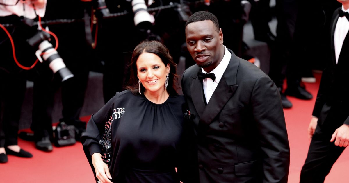 Omar Sy et sa femme Hélène - Montée des marches du film Top Gun ...