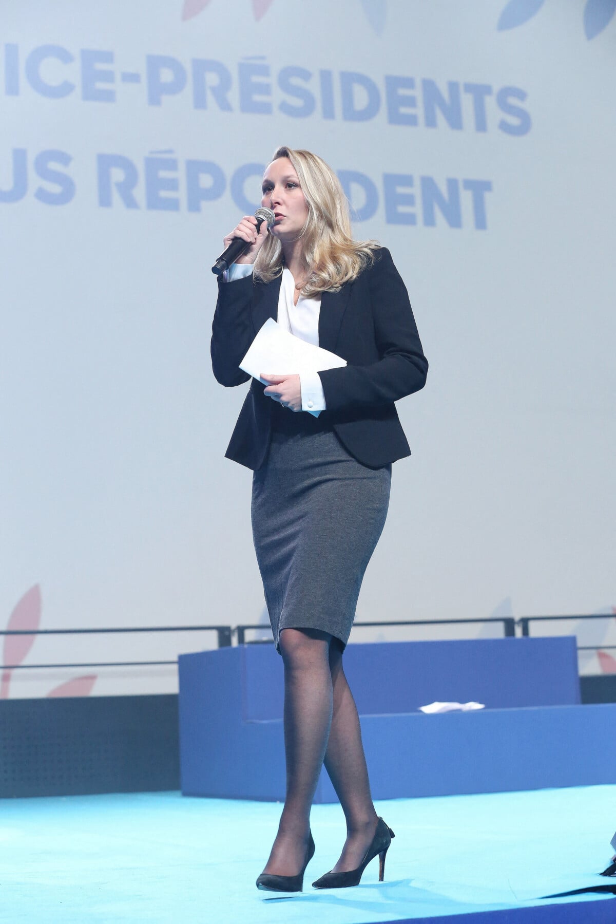 Photo : Marion Maréchal lors de la fête du premier anniversaire du ...