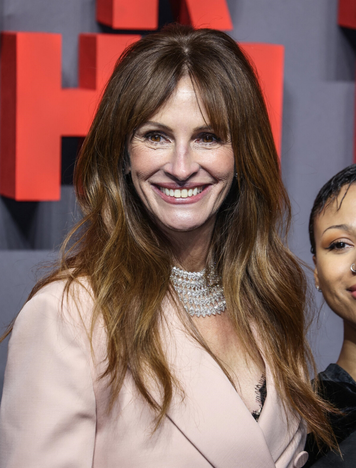 Photo : Julia Robert à la projection du film Le Monde après nous à ...