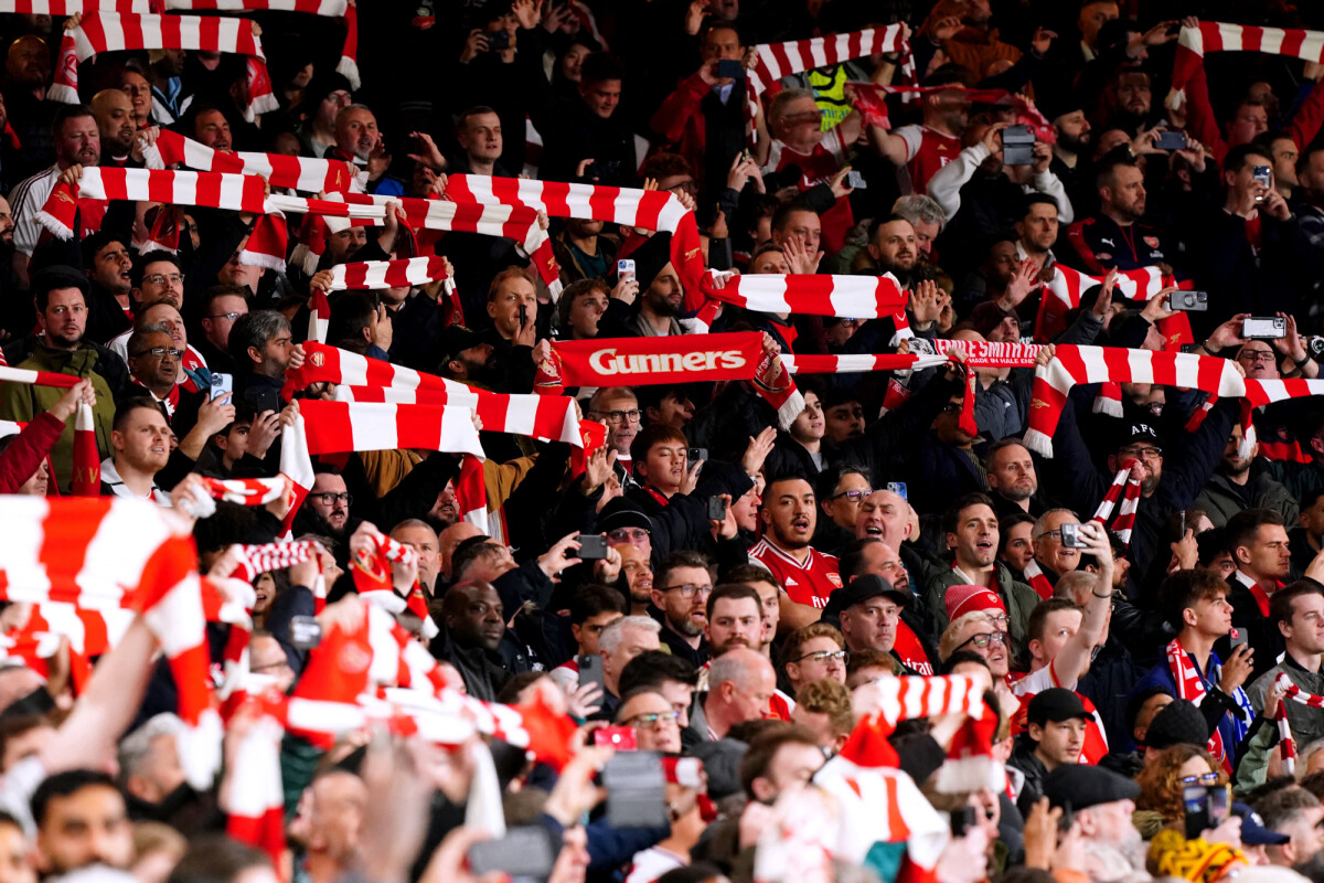 Photo : Arsenal fans in the stands ahead of the UEFA Champions League ...