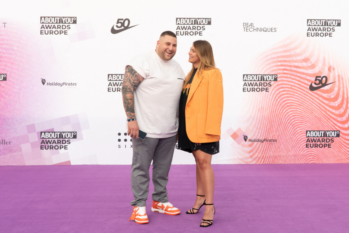 Photo : Nico (Nicocapone), Daniela Pinto (Nicocapone) au photocall des "About You Awards Europe ...