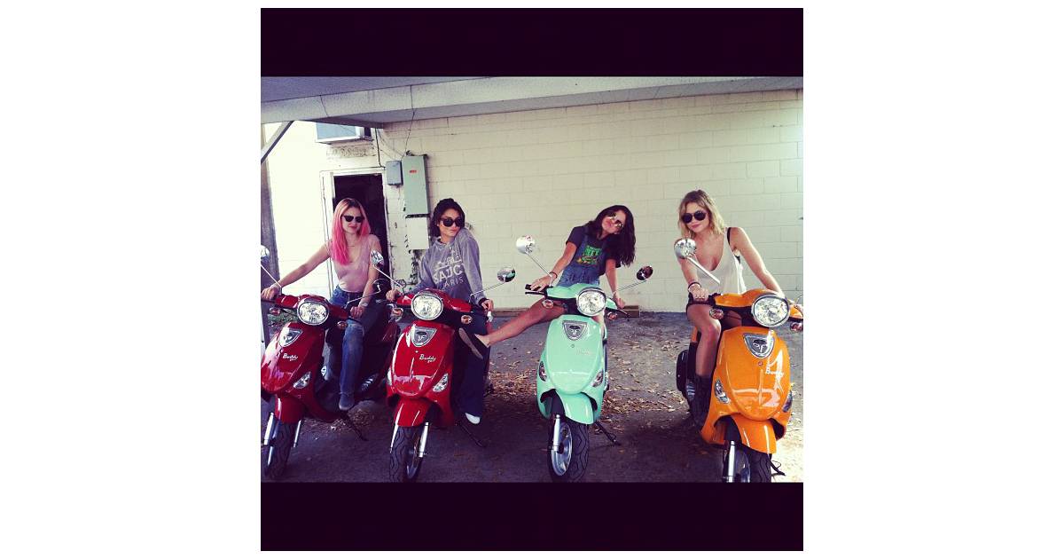 Vanessa Hudgens, Selena Gomez, et Ashley Benson : les nouvelles BFFs du ...