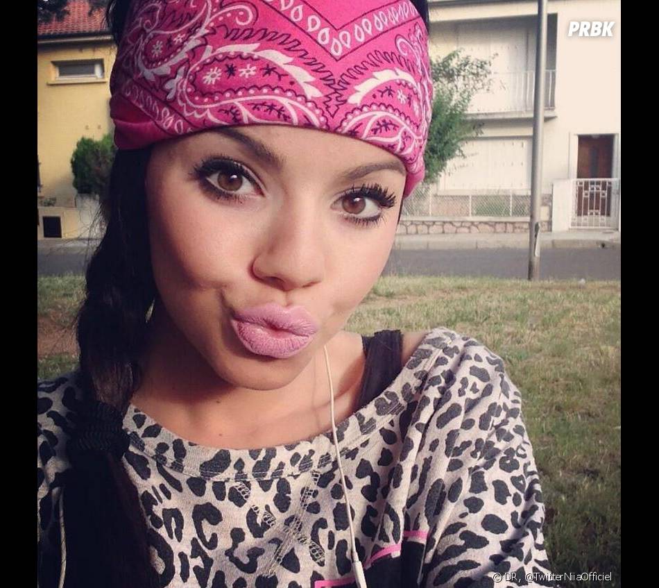 Niia Hall invitée sur le plateau du Mag sur NRJ12. - Purebreak