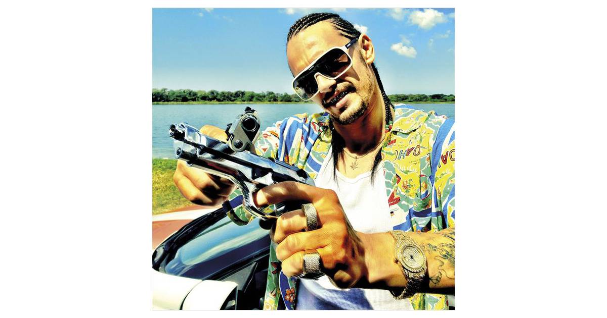 Spring Breakers : un rappeur porte plainte... contre le look de James ...