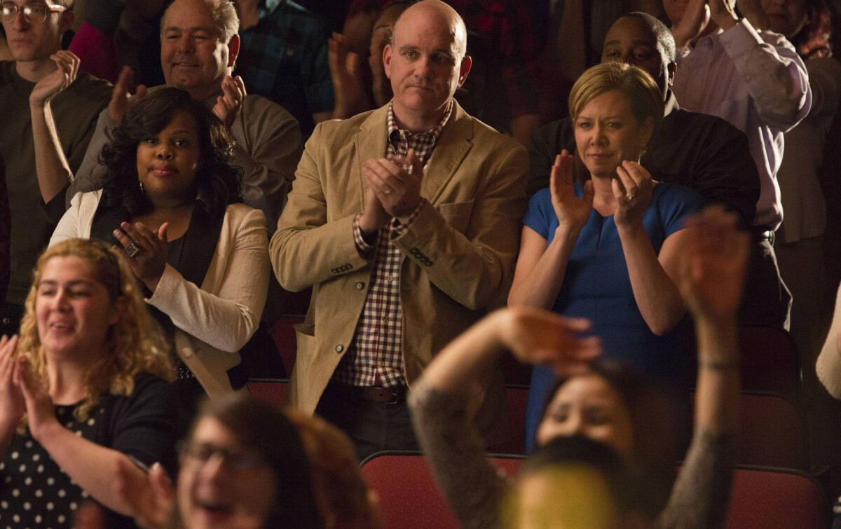 Photo : Glee saison 5, épisode 11 : Mercedes, Burt et Carol reviennent ...