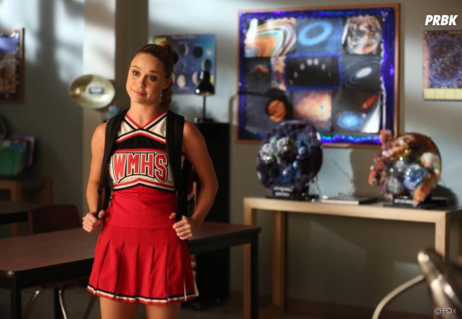 Glee saison 6, épisode 5 : Kitty (Becca Tobin) sur une photo - Purebreak