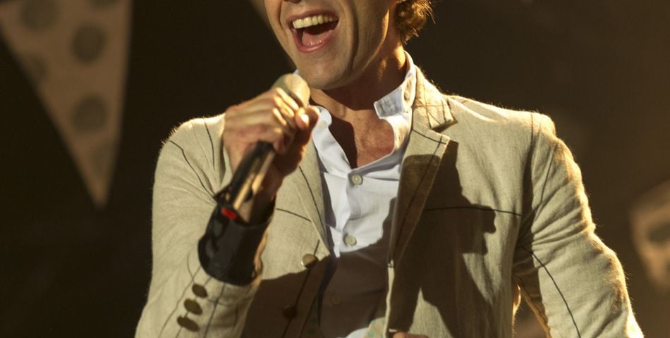 Mika en couple avecAndy Dermanis - Purebreak