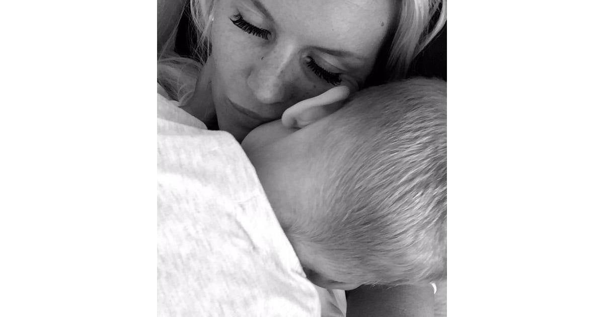 Amélie Neten et son fils Hugo complices - Purebreak