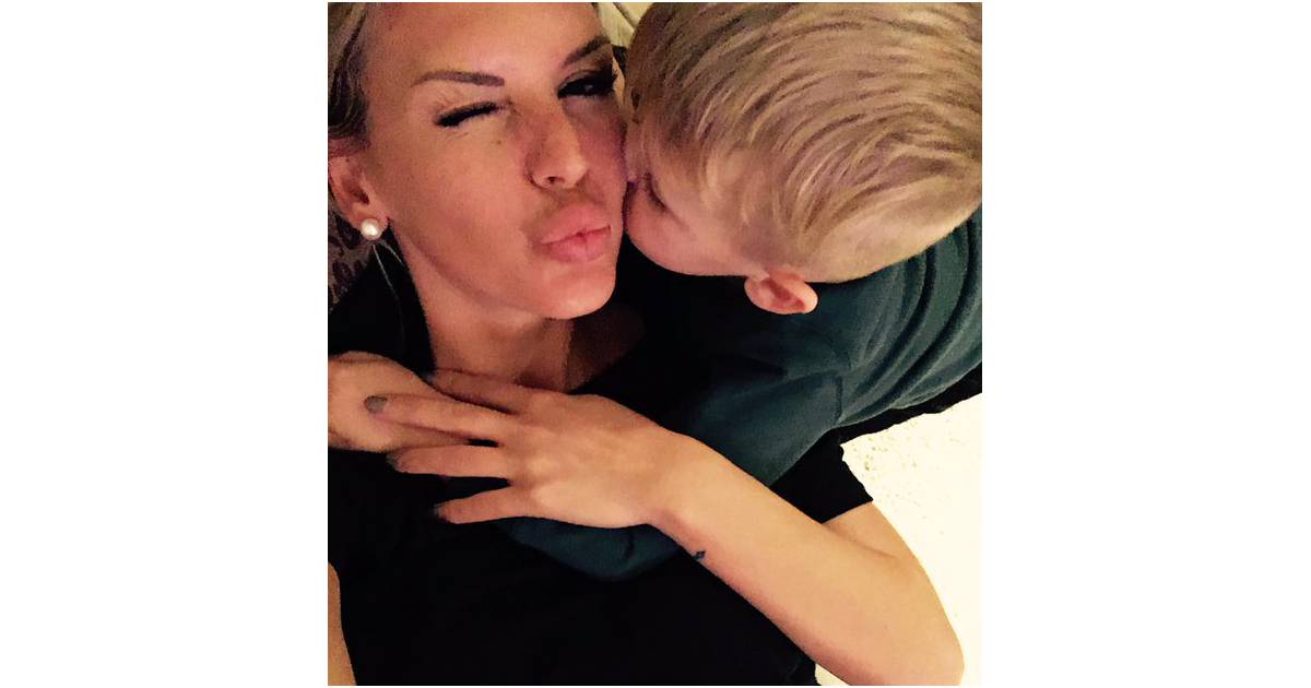 Amélie Neten et son fils Hugo : la photo adorable sur Twitter - Purebreak