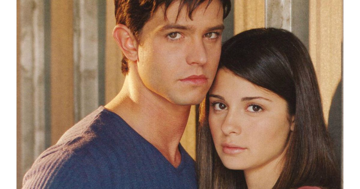 Roswell : Shiri Appleby et Jason Behr en 1999 - Purebreak