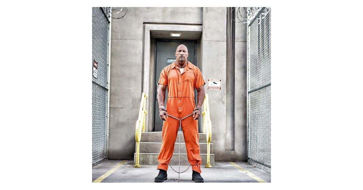 Fast and Furious 8 : Dwayne Johnson en prison ? Nouvelle image du ...