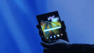 Infinity Flex Display : Samsung dévoile (un peu) son premier smartphone ...