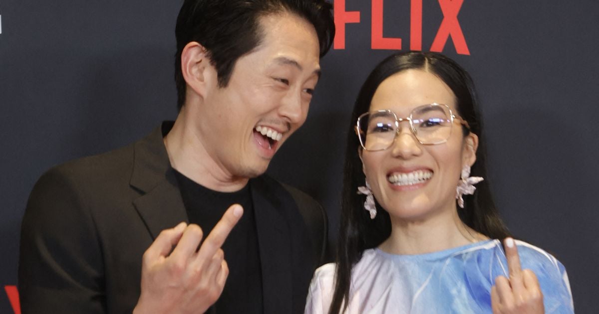 Steven Yeun et Ali Wong à la première du film Beef at Tudum à Los Angeles, le 30 mars 2023 ...