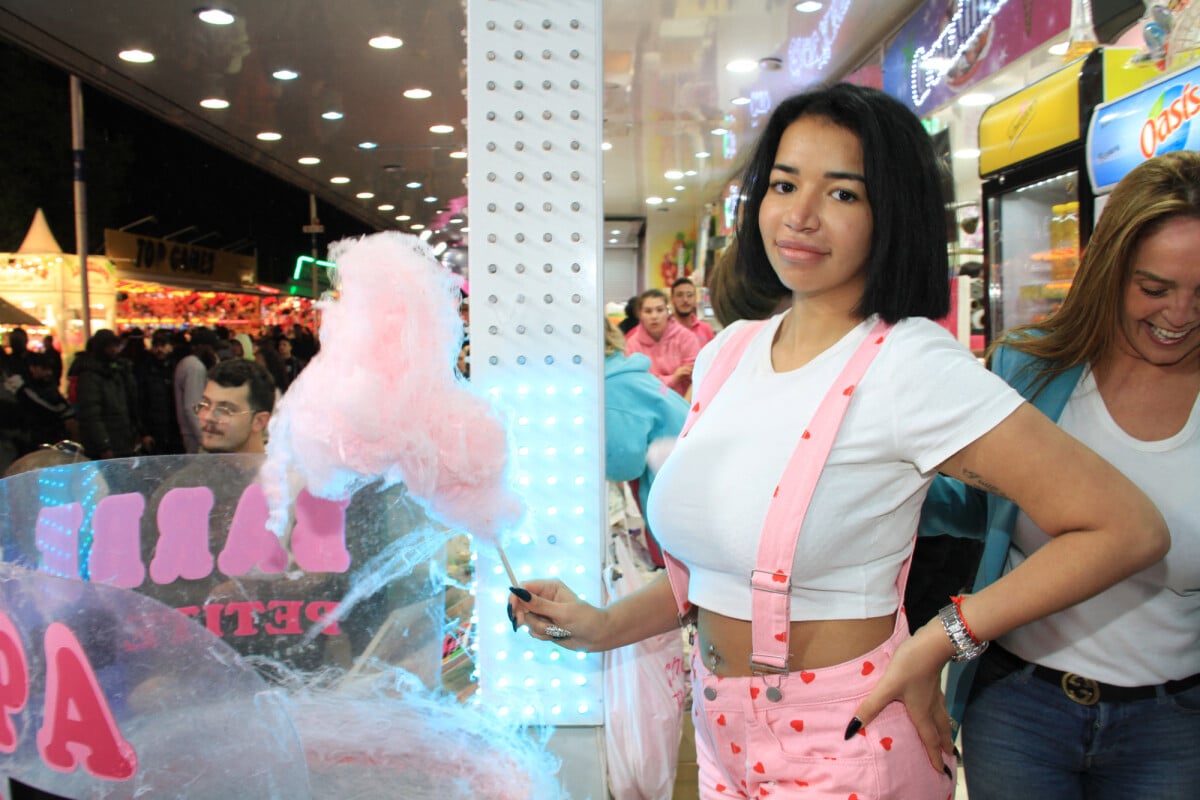 Photo : Exclusif - Ruby Nikara, Tik Tok (qui vend l'eau de son bain) à ...