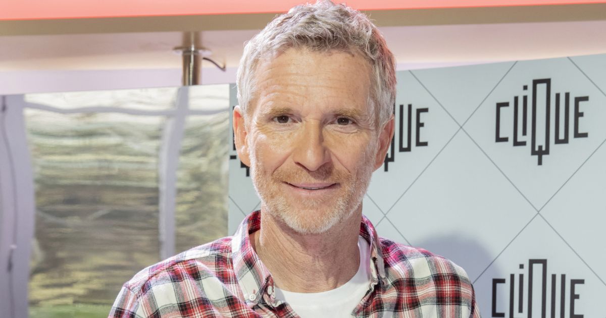 Denis Brogniart lors de l'enregistrement de l'émission Clique, présentée par Mouloud Achour et ...
