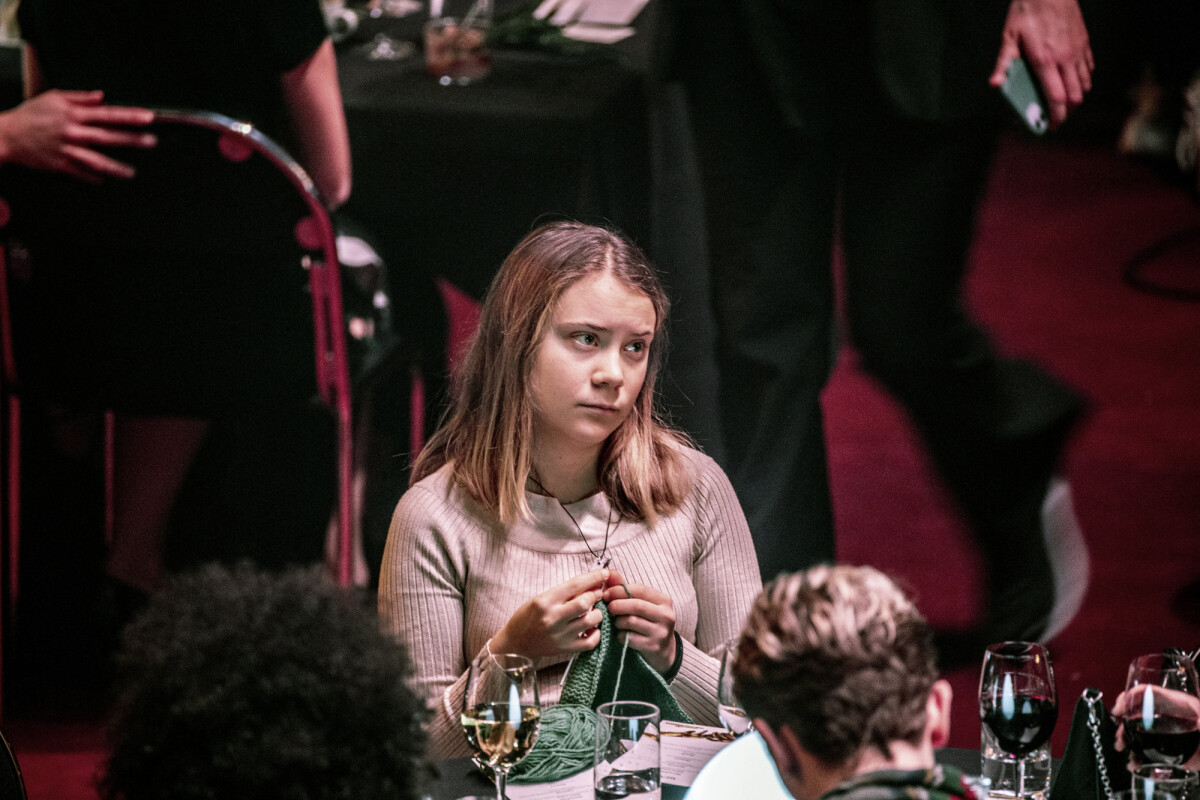Photo : Greta Thunberg fait du crochet lors de la cérémonie de gala ...
