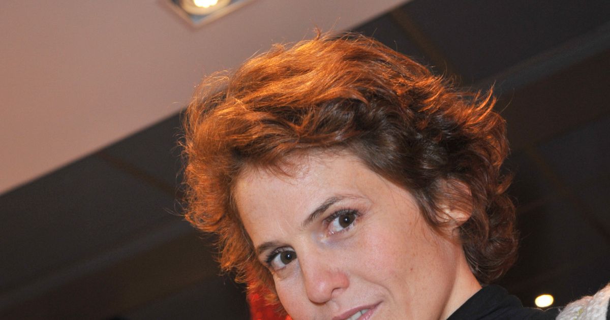 MAUREEN DOR RACONTE NOEL AU CARRE D' ENCRE - PARIS LE 23 12 2011 ...