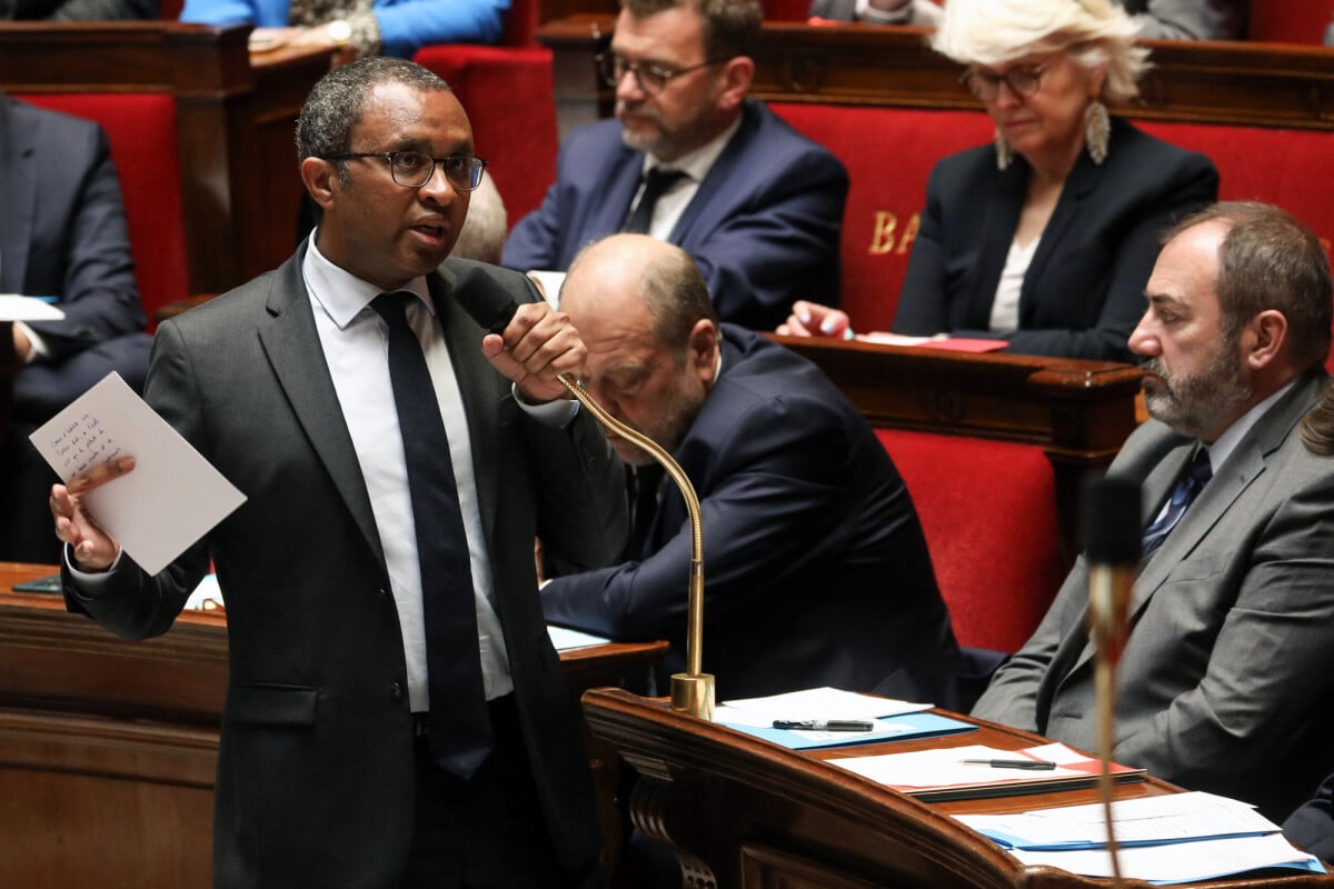 Photo : Pap Ndiaye, ministre de l'Éducation nationale et de la Jeunesse - Séance de questions au ...