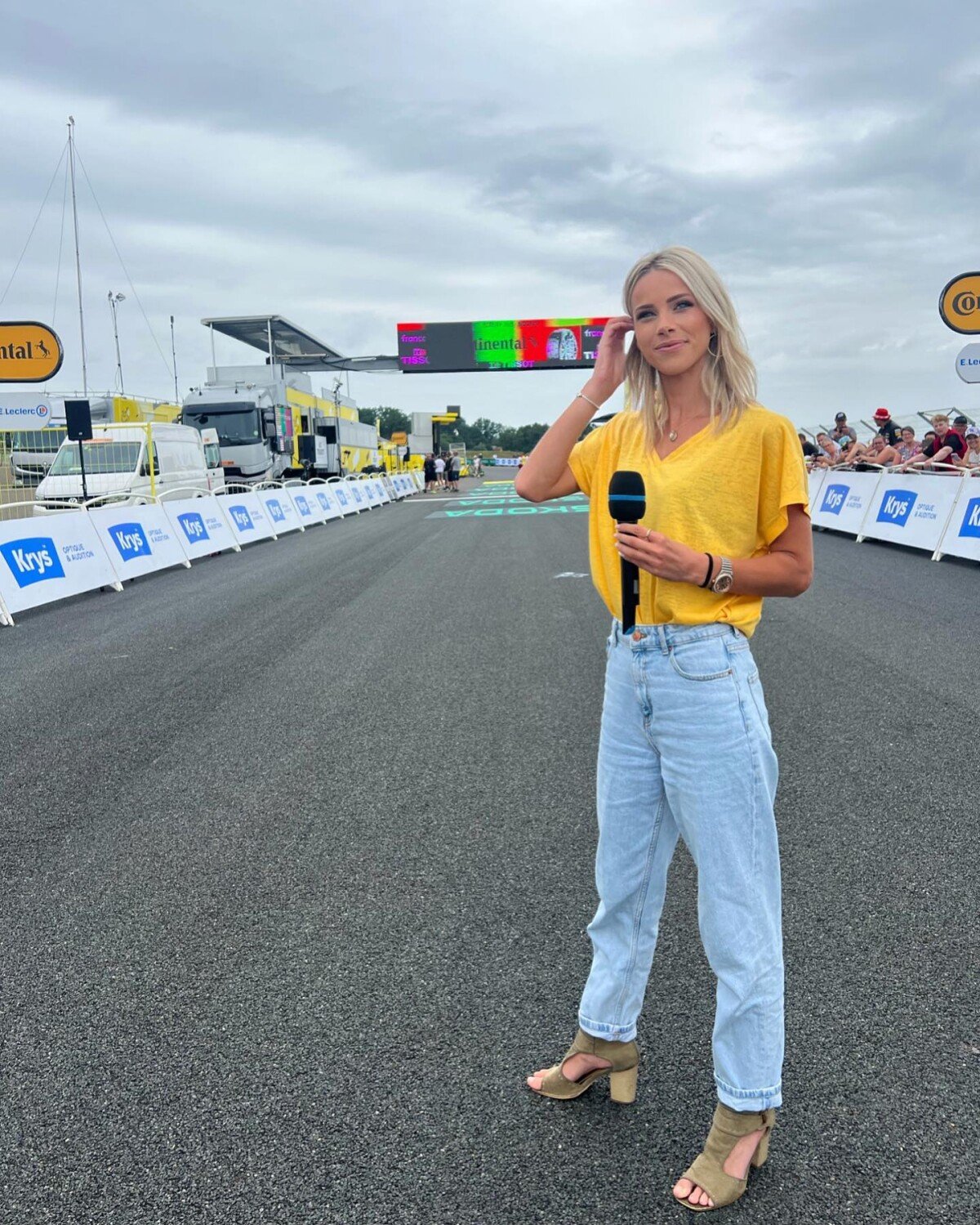 Photo : Marion Rousse sur le circuit Paul Armagnac de Nogaro. - PureBreak