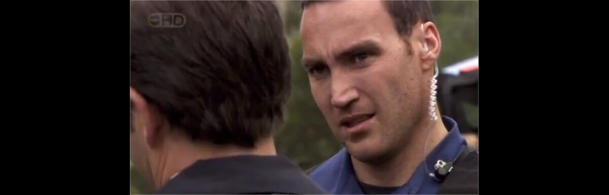 Photo : Callan Mulvey dans la série Rush en 2007 - PureBreak