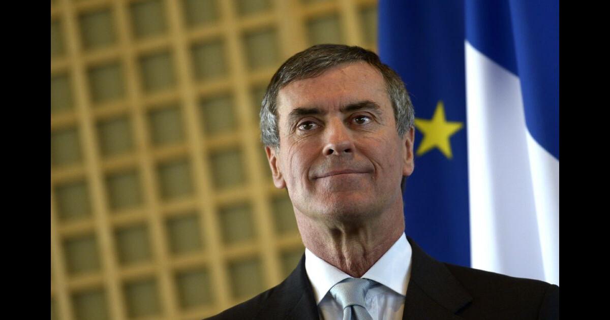 Jérôme Cahuzac : sa mémoire flanche, Twitter se moque - Volum (PureBreak)
