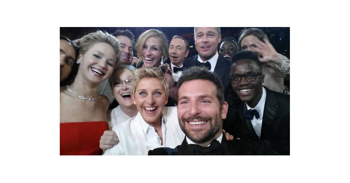 Bradley Cooper, Benedict Cumberbatch... : selfie et photobomb aux ...