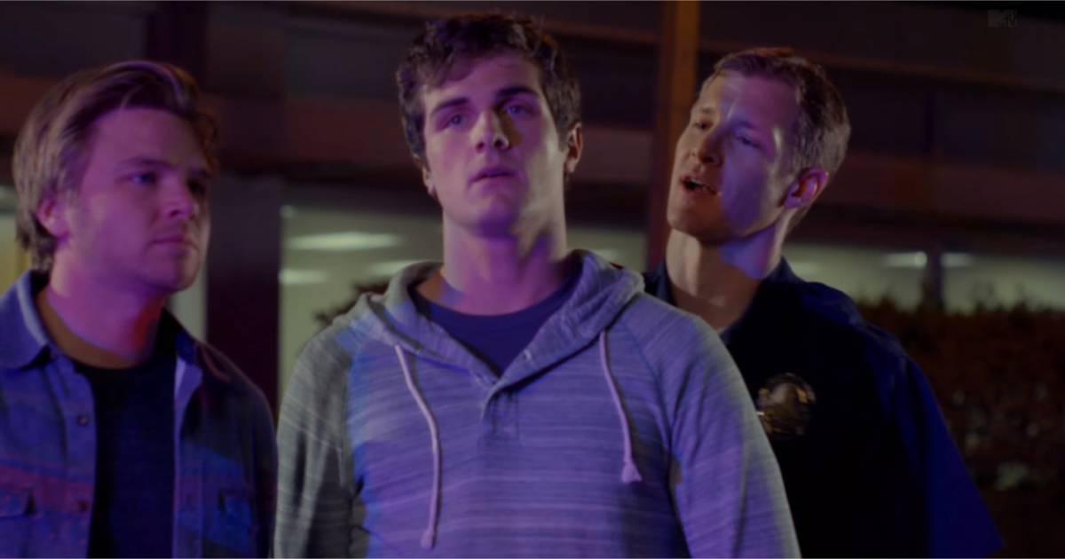 Awkward saison 4 : Matty arrêté par la police - Purebreak