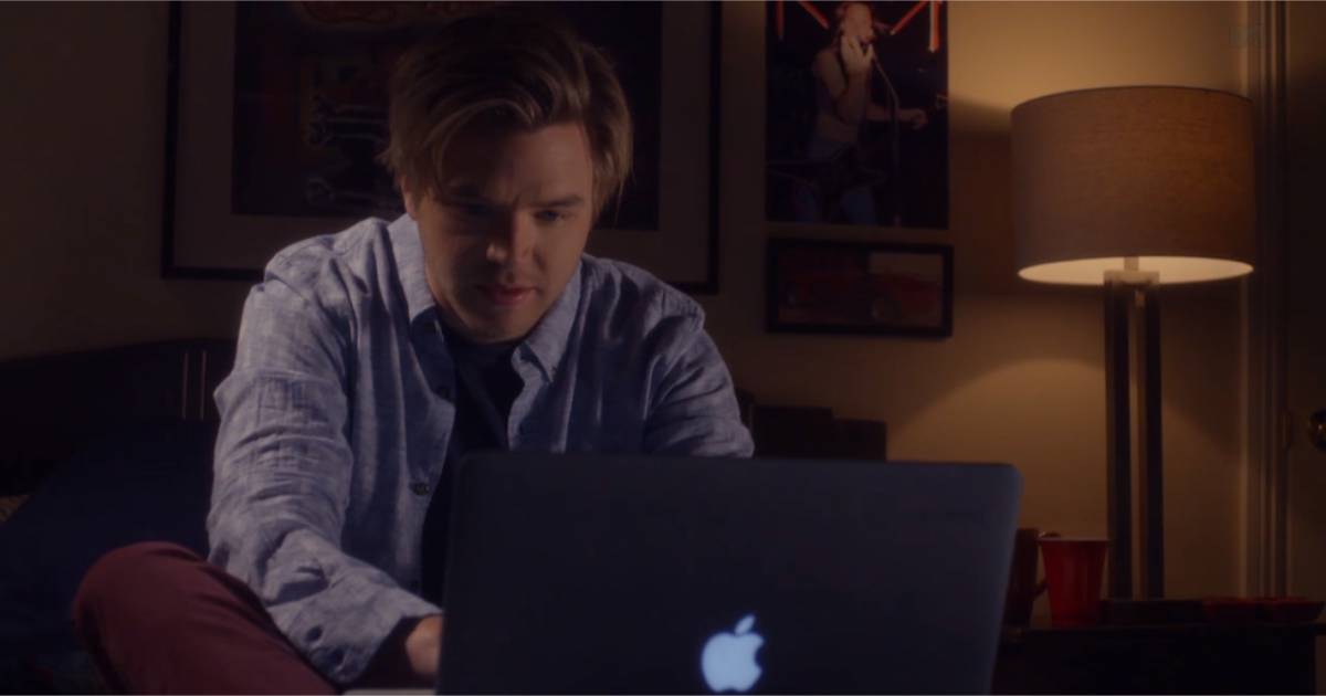 Awkward saison 4 : catfish pour Jake - Purebreak