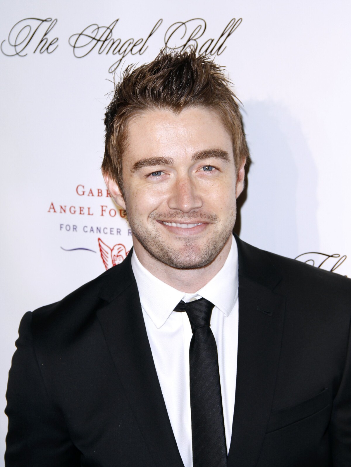Photo : Robert Buckley a été consultant en économie - PureBreak